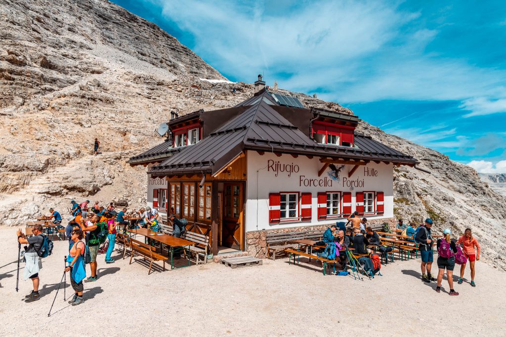 Dal Sass Pordoi al Piz Boé: sulle Dolomiti della Val di Fassa